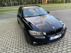 Black BMW 320 2010 in Jurmala, with an engine capacity of 2.00 L and mileage of 36 thousand km for 2500 €, photo 14 on AUTOMOTO.COM.LV