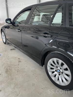 Black BMW 320 2010 in Balvi, with an engine capacity of 2.00 L and mileage of 330 thousand km for 2999 €, photo 6 on AUTOMOTO.COM.LV