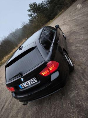 Melns BMW 320 2010 Utena, ar dzinēja tilpumu 2.00 L un nobraukumu 281 tūkst. km par 4900 €, foto 14 vietnē AUTOMOTO.COM.LV