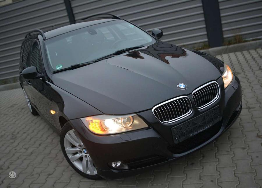 Melns BMW 320 2010 Klaipėda, ar dzinēja tilpumu 2.00 L un nobraukumu 210 tūkst. km par 5650 €, foto 32 vietnē AUTOMOTO.COM.LV