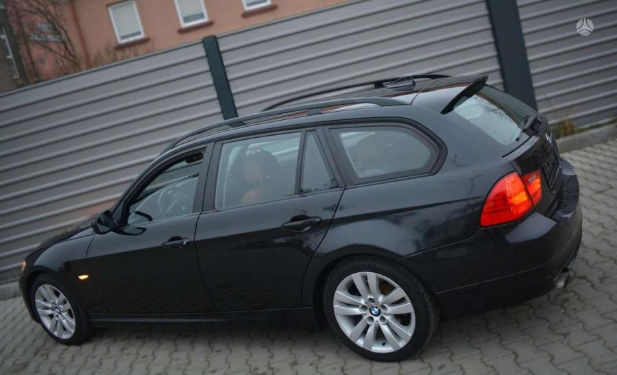 Melns BMW 320 2010 Klaipėda, ar dzinēja tilpumu 2.00 L un nobraukumu 210 tūkst. km par 5650 €, foto 34 vietnē AUTOMOTO.COM.LV