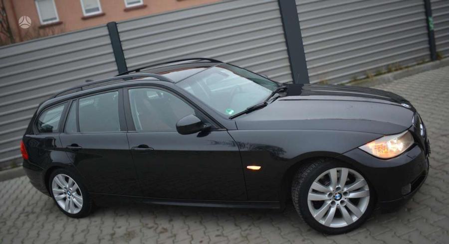 Melns BMW 320 2010 Klaipėda, ar dzinēja tilpumu 2.00 L un nobraukumu 210 tūkst. km par 5650 €, foto 35 vietnē AUTOMOTO.COM.LV