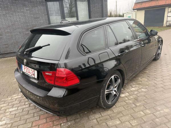 Melns BMW 320 2010 Kauņa, ar dzinēja tilpumu 2.00 L un nobraukumu 330 tūkst. km par 4000 €, foto 3 vietnē AUTOMOTO.COM.LV