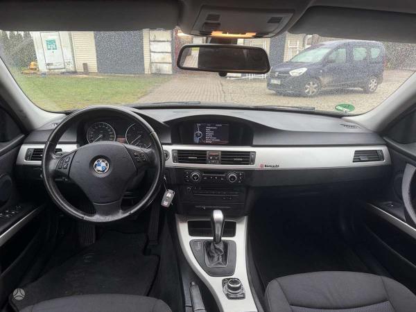 Melns BMW 320 2010 Kauņa, ar dzinēja tilpumu 2.00 L un nobraukumu 330 tūkst. km par 4000 €, foto 6 vietnē AUTOMOTO.COM.LV