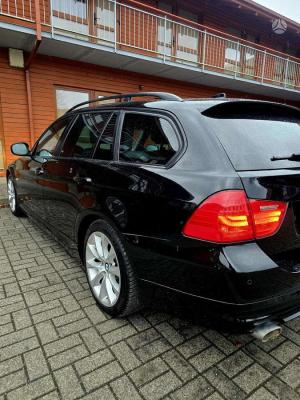 Black BMW 320 2010 in Marijampole, with an engine capacity of 2.00 L and mileage of 318 thousand km for 4200 €, photo 12 on AUTOMOTO.COM.LV