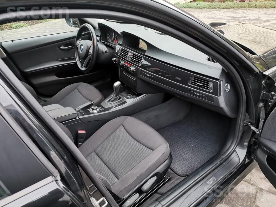 Melns BMW 320 2010 Rīga, ar dzinēja tilpumu 2.00 L un nobraukumu 293 tūkst. km par 5550 €, foto 11 vietnē AUTOMOTO.COM.LV