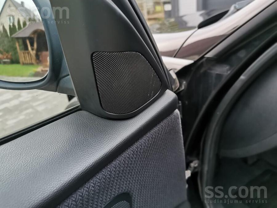Melns BMW 320 2010 Rīga, ar dzinēja tilpumu 2.00 L un nobraukumu 293 tūkst. km par 5550 €, foto 14 vietnē AUTOMOTO.COM.LV