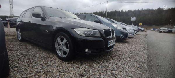 Black BMW 320 2010 in Vilnius, with an engine capacity of 2.00 L and mileage of 274 thousand km for 3850 €, photo 2 on AUTOMOTO.COM.LV
