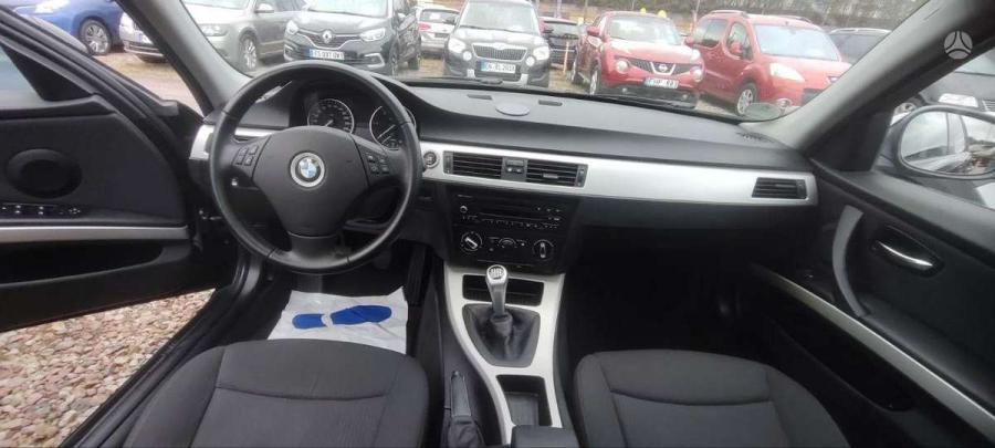 Black BMW 320 2010 in Vilnius, with an engine capacity of 2.00 L and mileage of 274 thousand km for 3850 €, photo 6 on AUTOMOTO.COM.LV