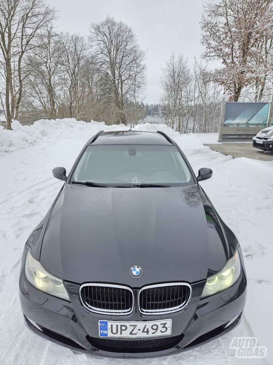 Melns BMW 320 2010 Plungė, ar dzinēja tilpumu 2.00 L un nobraukumu 351 tūkst. km par 5450 €, foto 9 vietnē AUTOMOTO.COM.LV