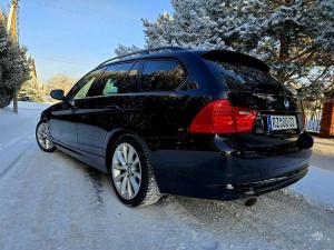 Black BMW 320 2010 in Marijampole, with an engine capacity of 2.00 L and mileage of 318 thousand km for 4100 €, photo 5 on AUTOMOTO.COM.LV