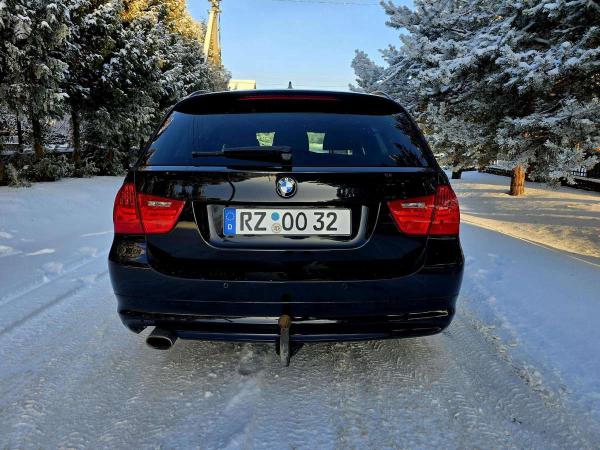 Black BMW 320 2010 in Marijampole, with an engine capacity of 2.00 L and mileage of 318 thousand km for 4100 €, photo 8 on AUTOMOTO.COM.LV