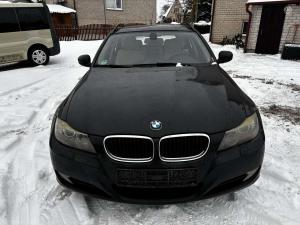Black BMW 320 2010 in Panevezys, with an engine capacity of 2.00 L and mileage of 253 thousand km for 4399 €, photo 2 on AUTOMOTO.COM.LV