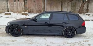 Black BMW 320 2010 in Jelgava, with an engine capacity of 2.00 L and mileage of 267 thousand km for 6300 €, photo 3 on AUTOMOTO.COM.LV