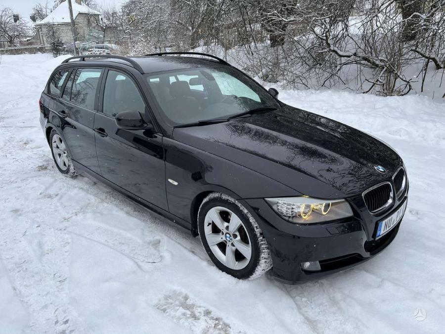 Black BMW 320 2010 in Kaunas, with an engine capacity of 2.00 L and mileage of 275 thousand km for 4500 €, photo 2 on AUTOMOTO.COM.LV