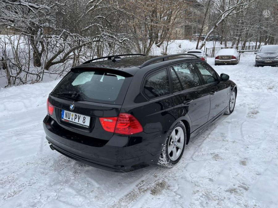 Black BMW 320 2010 in Kaunas, with an engine capacity of 2.00 L and mileage of 275 thousand km for 4500 €, photo 3 on AUTOMOTO.COM.LV