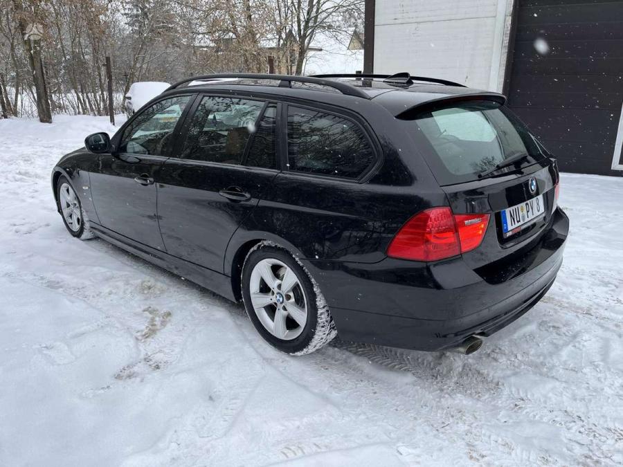 Black BMW 320 2010 in Kaunas, with an engine capacity of 2.00 L and mileage of 275 thousand km for 4500 €, photo 4 on AUTOMOTO.COM.LV