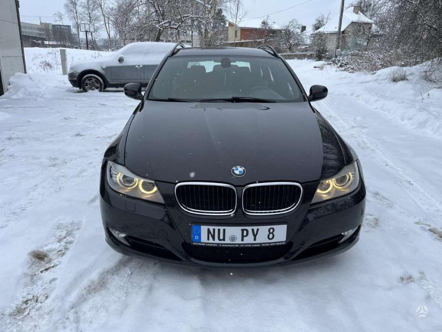 Black BMW 320 2010 in Kaunas, with an engine capacity of 2.00 L and mileage of 275 thousand km for 4500 €, photo 5 on AUTOMOTO.COM.LV