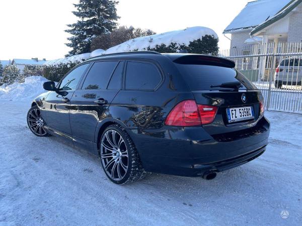 Black BMW 320 2010 in Vilnius, with an engine capacity of 2.00 L and mileage of 240 thousand km for 3950 €, photo 1 on AUTOMOTO.COM.LV
