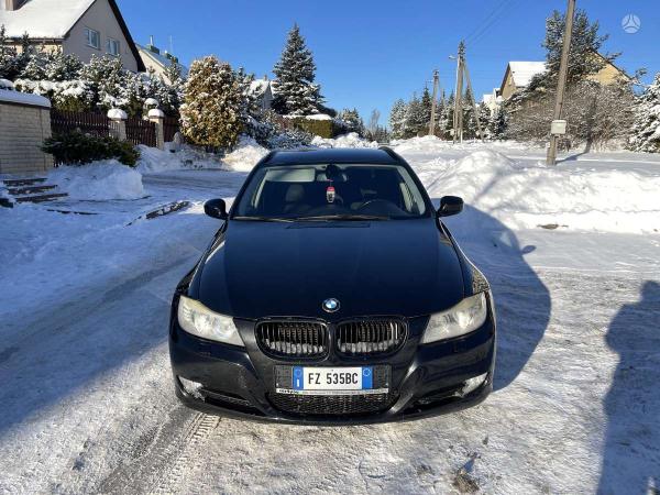 Black BMW 320 2010 in Vilnius, with an engine capacity of 2.00 L and mileage of 240 thousand km for 3950 €, photo 8 on AUTOMOTO.COM.LV