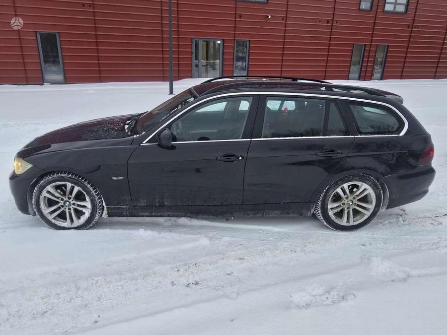 Black BMW 320 2010 in Vilkaviskis, with an engine capacity of 2.00 L and mileage of 400 thousand km for 2550 €, photo 8 on AUTOMOTO.COM.LV