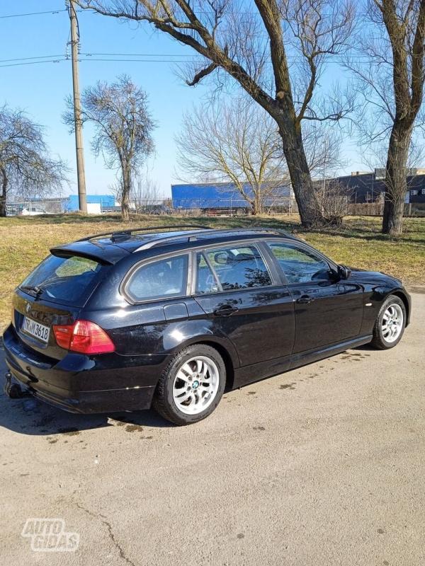 Melns BMW 320 2010 Marijampole, ar dzinēja tilpumu 2.00 L un nobraukumu 252 tūkst. km par 4700 €, foto 2 vietnē AUTOMOTO.COM.LV