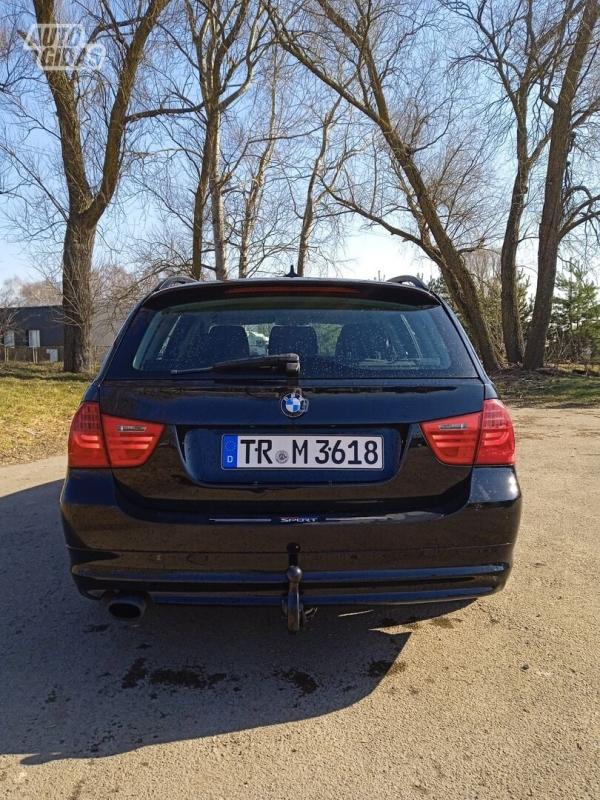 Melns BMW 320 2010 Marijampole, ar dzinēja tilpumu 2.00 L un nobraukumu 252 tūkst. km par 4700 €, foto 4 vietnē AUTOMOTO.COM.LV