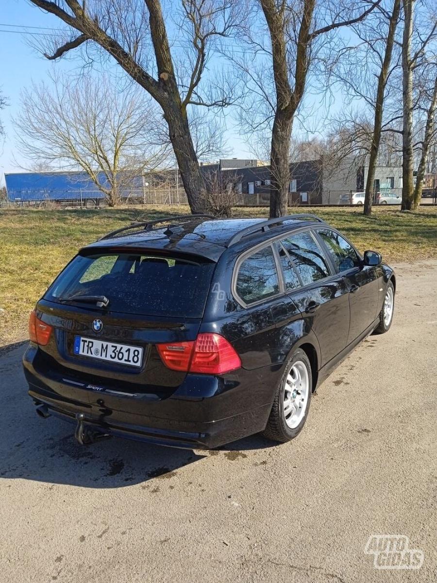Black BMW 320 2010 in Marijampole, with an engine capacity of 2.00 L and mileage of 252 thousand km for 4700 €, photo 6 on AUTOMOTO.COM.LV