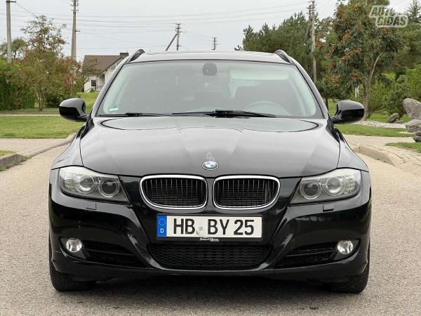 Black BMW 320 2010 in Kedainiai, with an engine capacity of 2.00 L and mileage of 259 thousand km for 4799 €, photo 5 on AUTOMOTO.COM.LV