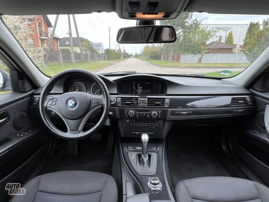 Black BMW 320 2010 in Kedainiai, with an engine capacity of 2.00 L and mileage of 259 thousand km for 4750 €, photo 13 on AUTOMOTO.COM.LV