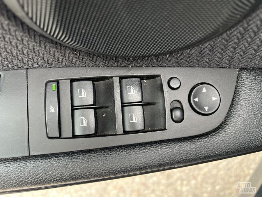 Black BMW 320 2010 in Kedainiai, with an engine capacity of 2.00 L and mileage of 259 thousand km for 4750 €, photo 18 on AUTOMOTO.COM.LV