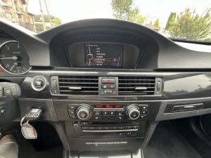 Black BMW 320 2010 in Kedainiai, with an engine capacity of 2.00 L and mileage of 259 thousand km for 4750 €, photo 26 on AUTOMOTO.COM.LV