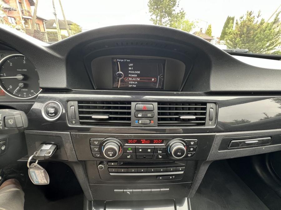 Black BMW 320 2010 in Kedainiai, with an engine capacity of 2.00 L and mileage of 259 thousand km for 4750 €, photo 26 on AUTOMOTO.COM.LV