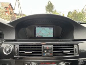 Black BMW 320 2010 in Kedainiai, with an engine capacity of 2.00 L and mileage of 259 thousand km for 4750 €, photo 28 on AUTOMOTO.COM.LV