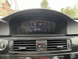 Black BMW 320 2010 in Kedainiai, with an engine capacity of 2.00 L and mileage of 259 thousand km for 4750 €, photo 33 on AUTOMOTO.COM.LV