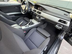 Melns BMW 320 2010 Rīga, ar dzinēja tilpumu 2.00 L un nobraukumu 258 tūkst. km par 5650 €, foto 16 vietnē AUTOMOTO.COM.LV