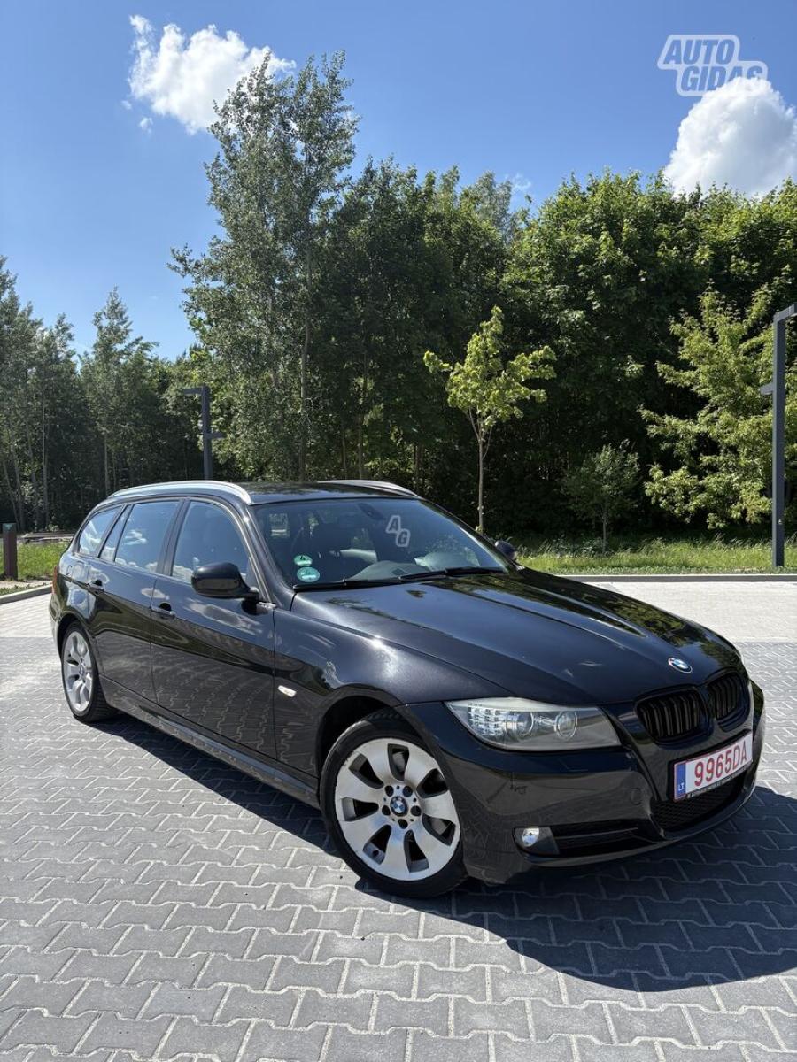 Melns BMW 320 2010 Jurbarkas, ar dzinēja tilpumu 2.00 L un nobraukumu 318 tūkst. km par 5100 €, foto 3 vietnē AUTOMOTO.COM.LV