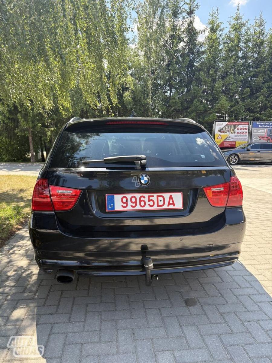 Melns BMW 320 2010 Jurbarkas, ar dzinēja tilpumu 2.00 L un nobraukumu 318 tūkst. km par 5100 €, foto 14 vietnē AUTOMOTO.COM.LV