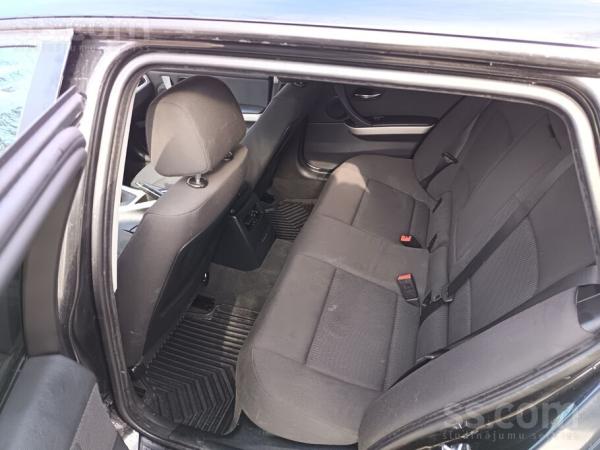 Melns BMW 320 2010 Rēzekne, ar dzinēja tilpumu 2.00 L un nobraukumu 368 tūkst. km par 3250 €, foto 6 vietnē AUTOMOTO.COM.LV