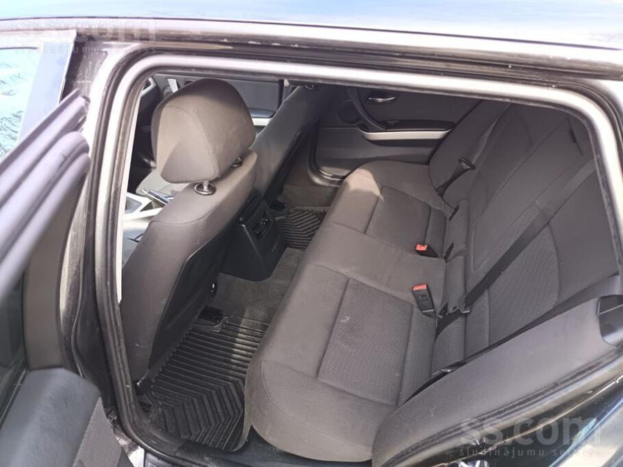 Melns BMW 320 2010 Rēzekne, ar dzinēja tilpumu 2.00 L un nobraukumu 368 tūkst. km par 3250 €, foto 7 vietnē AUTOMOTO.COM.LV