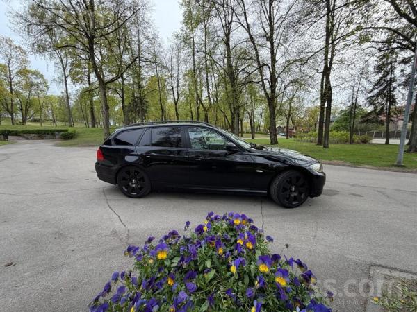 Black BMW 320 2010 in Riga, with an engine capacity of 2.00 L and mileage of 252 thousand km for 4599 €, photo 5 on AUTOMOTO.COM.LV