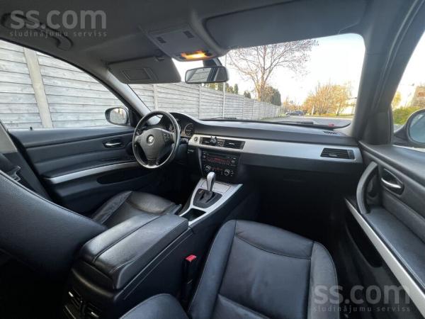 Melns BMW 320 2010 Jelgava, ar dzinēja tilpumu 2.00 L un nobraukumu 320 tūkst. km par 4150 €, foto 5 vietnē AUTOMOTO.COM.LV