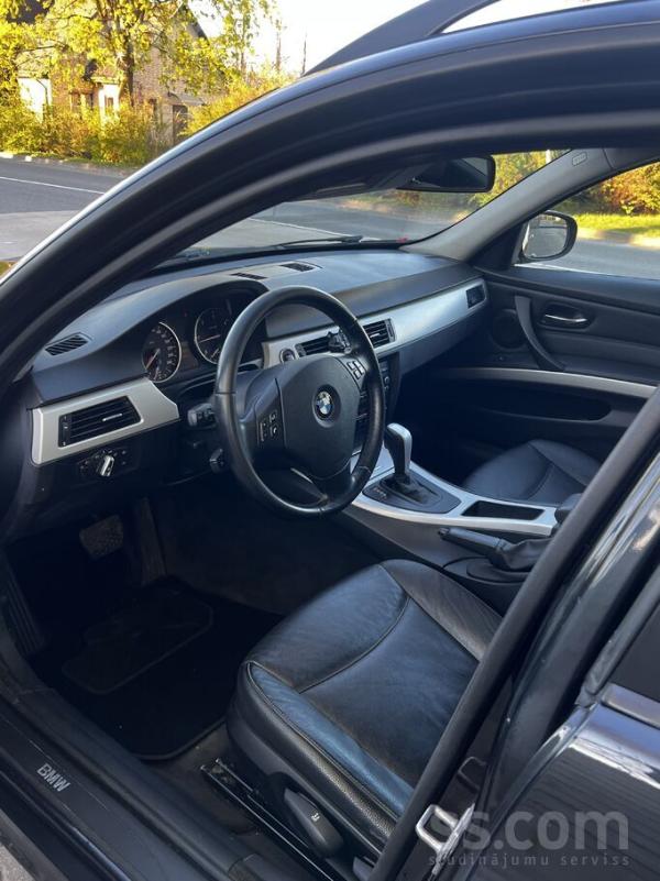 Melns BMW 320 2010 Jelgava, ar dzinēja tilpumu 2.00 L un nobraukumu 320 tūkst. km par 4150 €, foto 6 vietnē AUTOMOTO.COM.LV