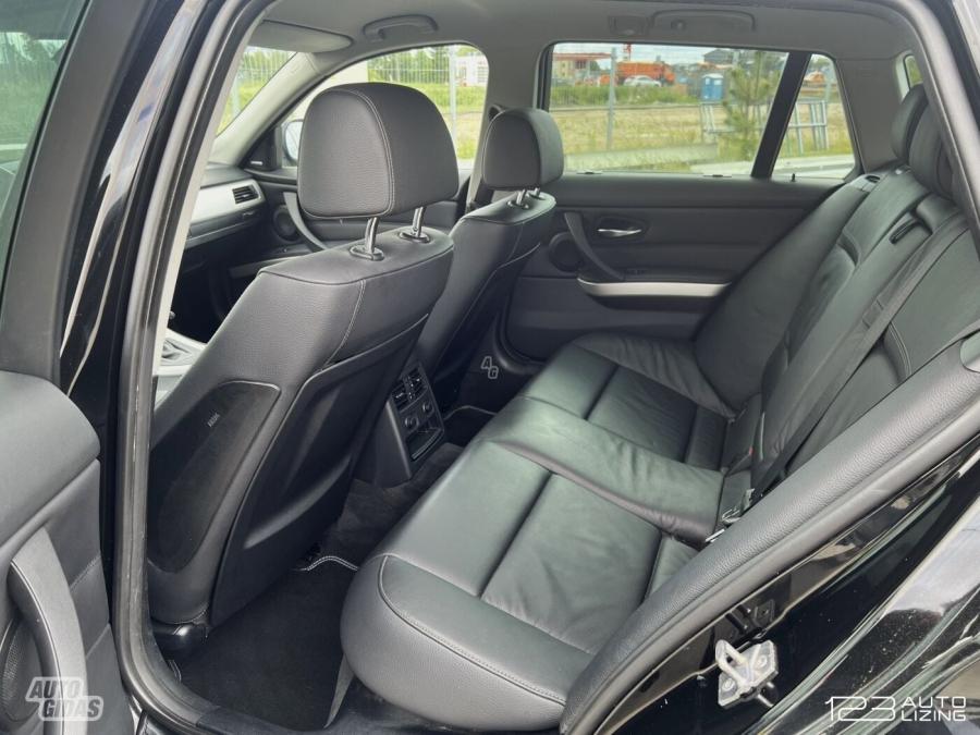 Melns BMW 320 2010 Tauragė, ar dzinēja tilpumu 2.00 L un nobraukumu 353 tūkst. km par 4200 €, foto 9 vietnē AUTOMOTO.COM.LV