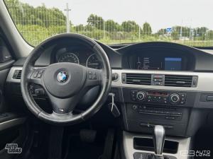 Melns BMW 320 2010 Tauragė, ar dzinēja tilpumu 2.00 L un nobraukumu 353 tūkst. km par 4200 €, foto 12 vietnē AUTOMOTO.COM.LV