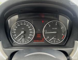 Melns BMW 320 2010 Tauragė, ar dzinēja tilpumu 2.00 L un nobraukumu 353 tūkst. km par 4200 €, foto 13 vietnē AUTOMOTO.COM.LV