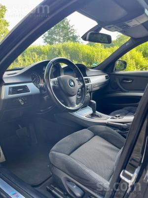 Black BMW 320 2010 in Riga, with an engine capacity of 2.00 L and mileage of 300 thousand km for 5350 €, photo 8 on AUTOMOTO.COM.LV