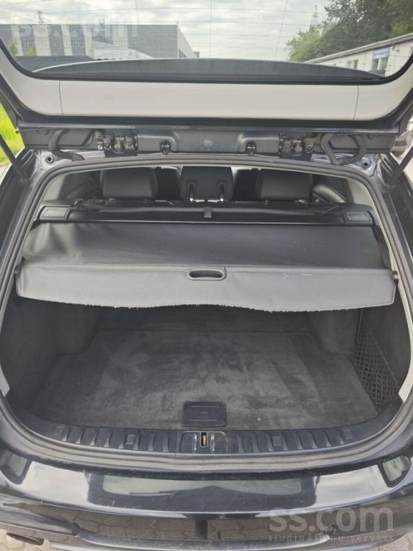 Black BMW 320 2010 in Riga, with an engine capacity of 2.00 L and mileage of 325 thousand km for 4500 €, photo 10 on AUTOMOTO.COM.LV