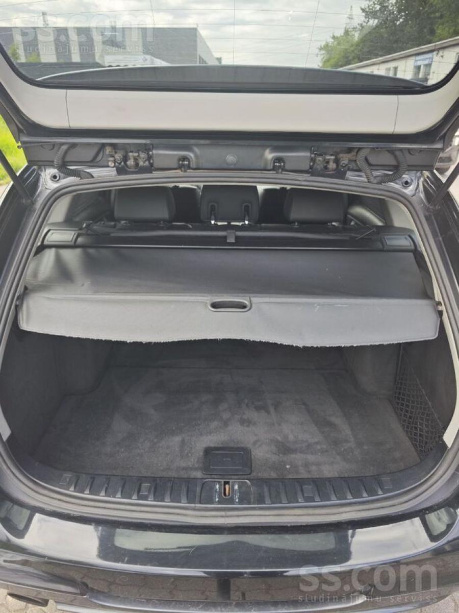 Melns BMW 320 2010 Rīga, ar dzinēja tilpumu 2.00 L un nobraukumu 325 tūkst. km par 4500 €, foto 11 vietnē AUTOMOTO.COM.LV