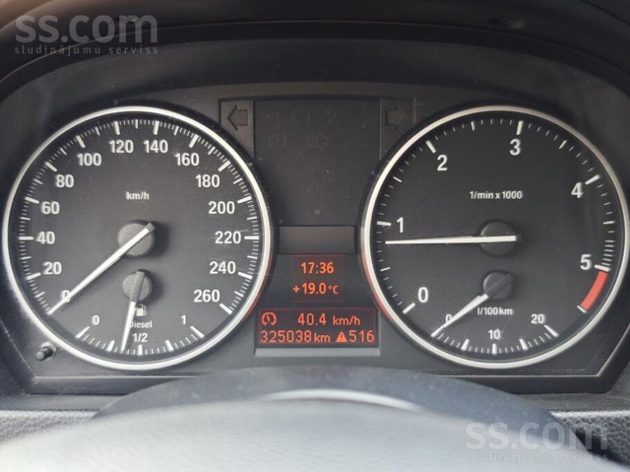 Melns BMW 320 2010 Rīga, ar dzinēja tilpumu 2.00 L un nobraukumu 325 tūkst. km par 4500 €, foto 19 vietnē AUTOMOTO.COM.LV